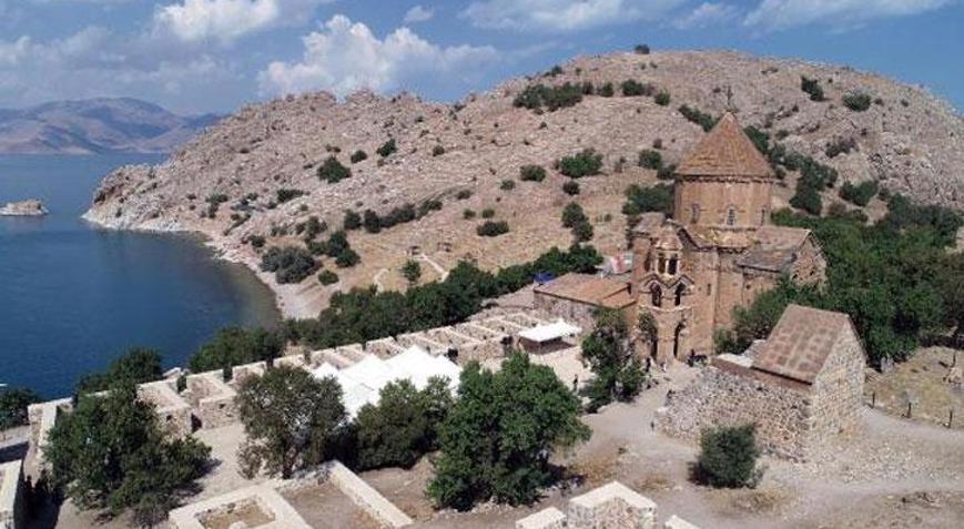 Akdamar Kilisesi'nde büyük hazırlık - Son Dakika Milliyet