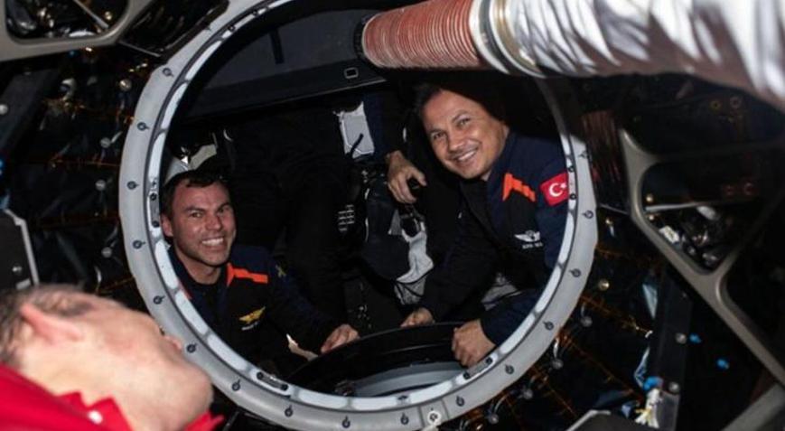 Alper Gezeravcı'dan yeni görüntüler geldi! 'Birçok deneye de ev ...