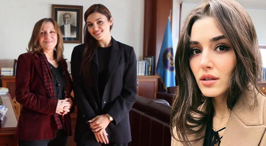 Okulu karıştıran fotoğraf! Hande Erçel, rektör Handan İnci ile poz ...