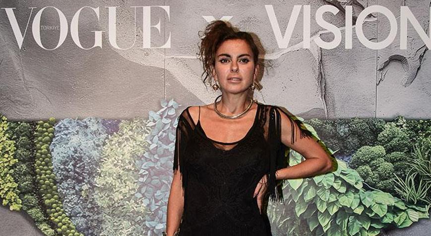 Aida Mahmudova'nın sergisi 'Bir Rüya Açılır' sanatseverlerle buluştu ...