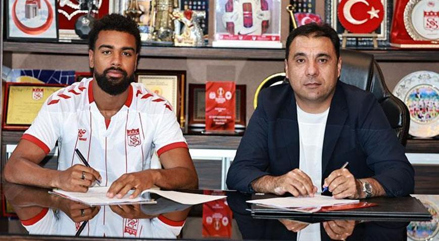 Noah Sonko Sundberg, Sivasspor'da! - Sivasspor - Spor Haberleri