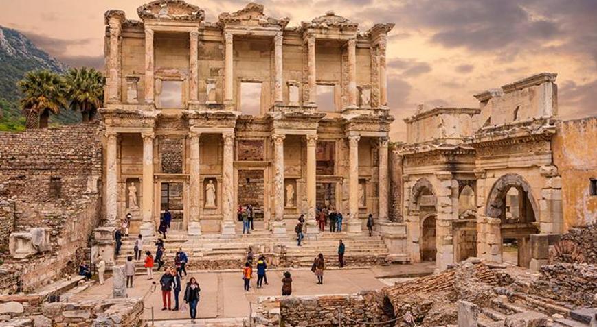 Hep birlikte keşfedelim: Efes Antik Kenti - Milliyet Çocuk
