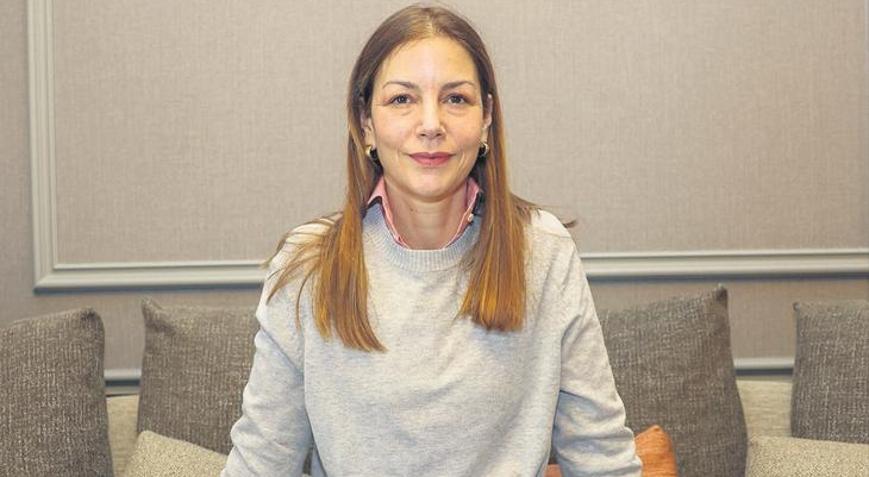 Defne Kayalar: Meraklı olmadığım çok az şey var - Pazar