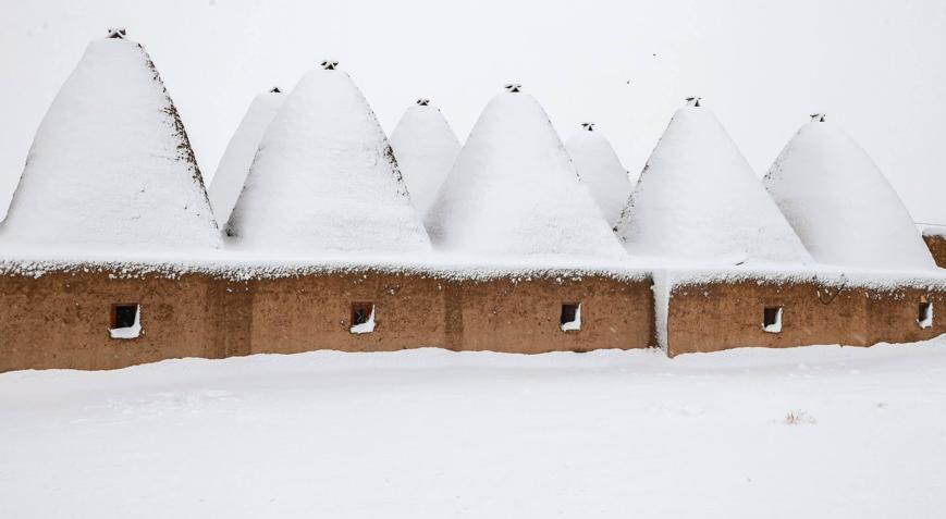 Harran'ın konik kubbeli evlerinde kar manzarası - Şanlıurfa Haberleri
