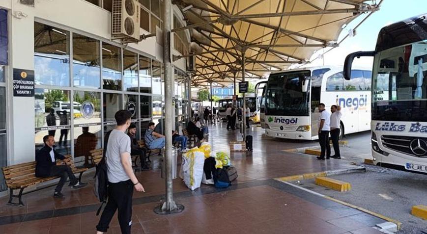 Milyonlarca liralık ziynet eşyası dolu çanta otobüs terminalinde ...