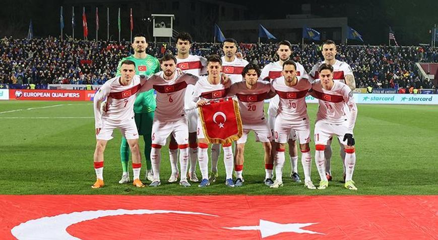 A Milli Takım, Dünya Kupası öncesi ABD'de Türk taraftarlarla bir araya ...