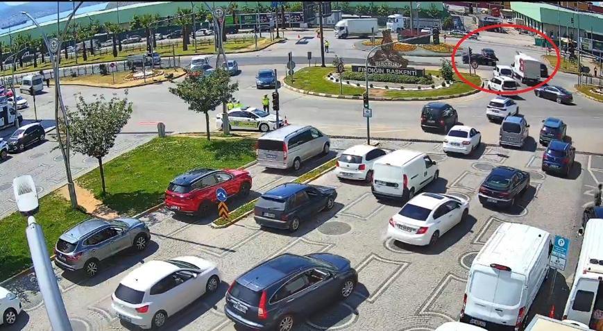 İki otomobilin çarpıştığı kaza kamerada; 4 yaralı - Giresun Haberleri