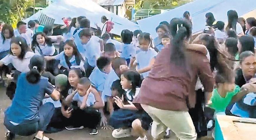 Filipinler’i deprem vurdu! Denizde 7.8 karada yıkım - Haberler Milliyet